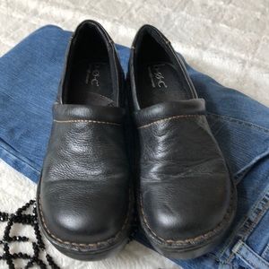 boc | Shoes | 7 Boc Black Clogs 2 Inch Heel Brown Stitching | Poshmark